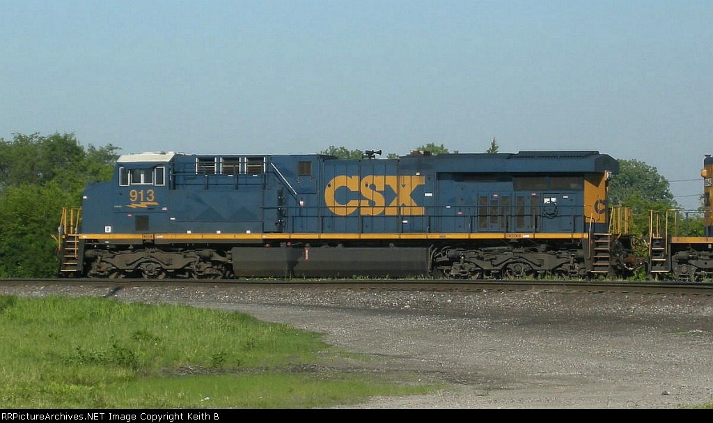 CSX 913